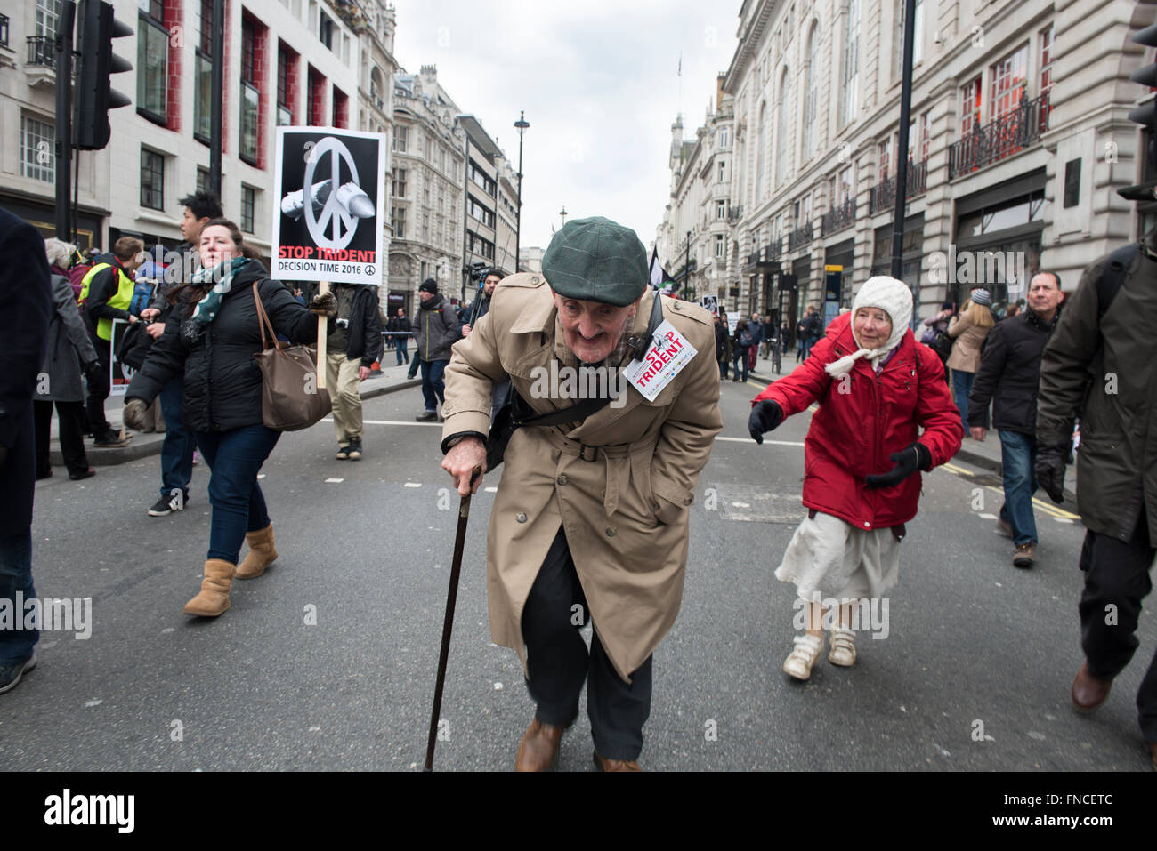 Stick man running hi-res stock photography and images - Alamy