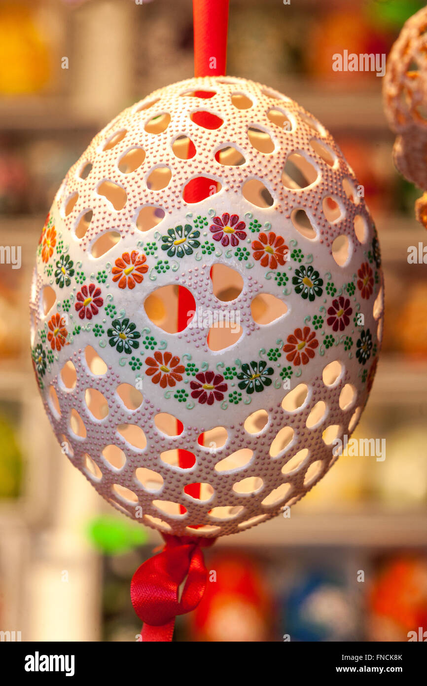 Ostrich egg art hi-res stock photography and images - Alamy