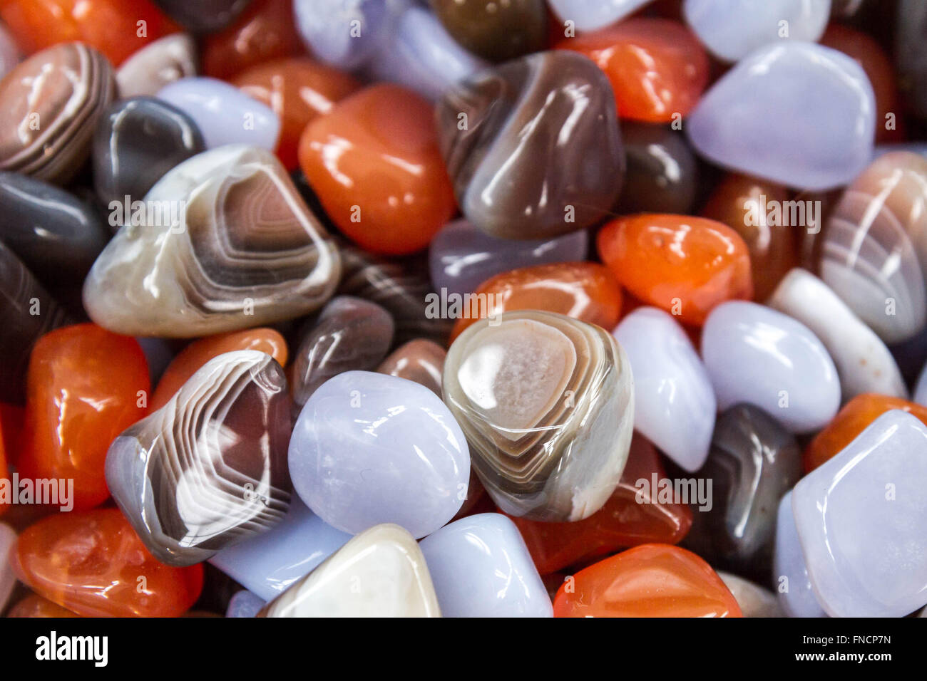 Different colored stones hi-res stock photography and images - Alamy