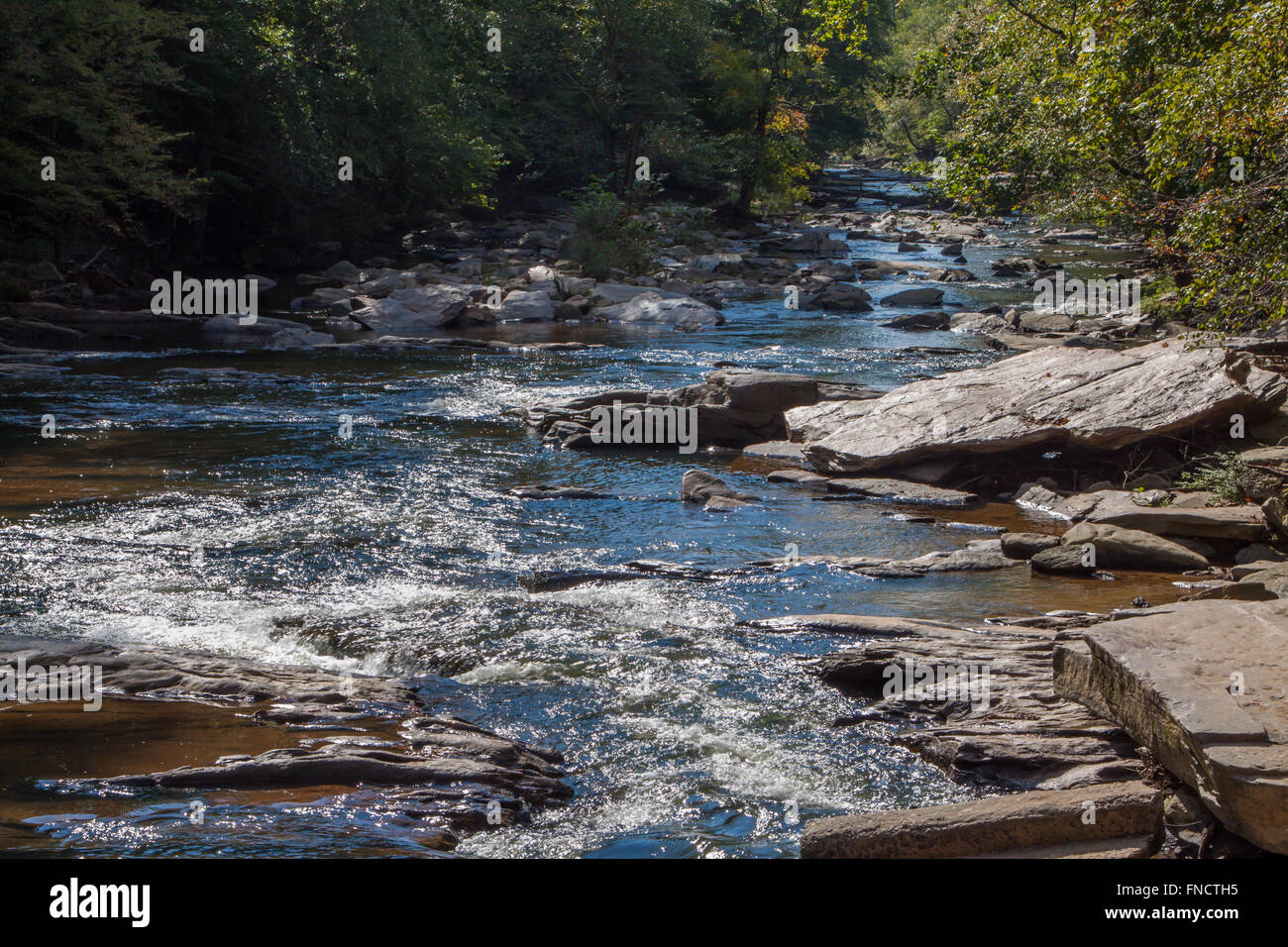 Fall yellow moving water river hi-res stock photography and images - Alamy