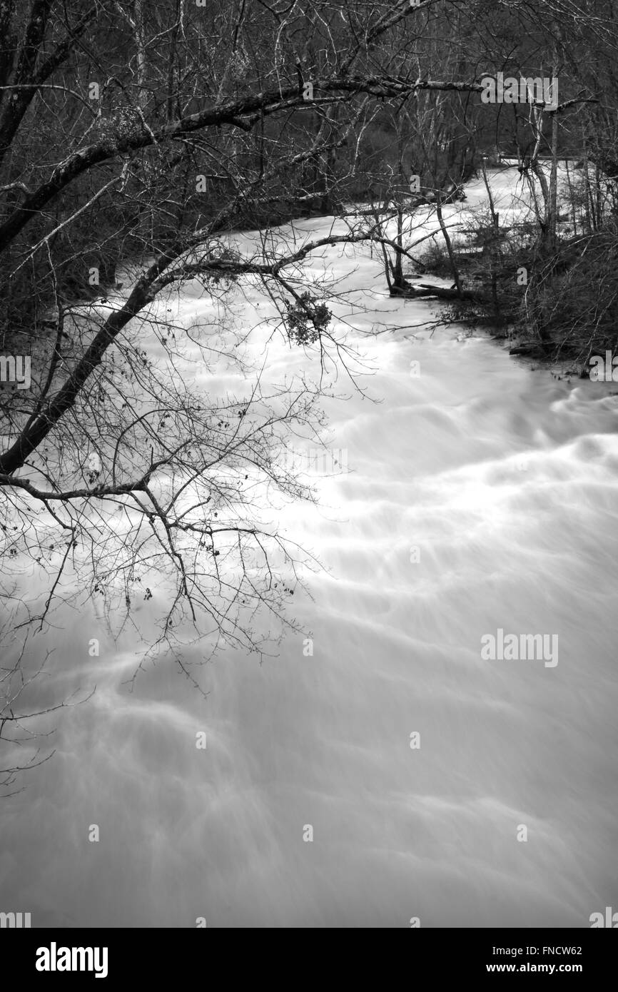 Water flow fast flood hi-res stock photography and images - Alamy