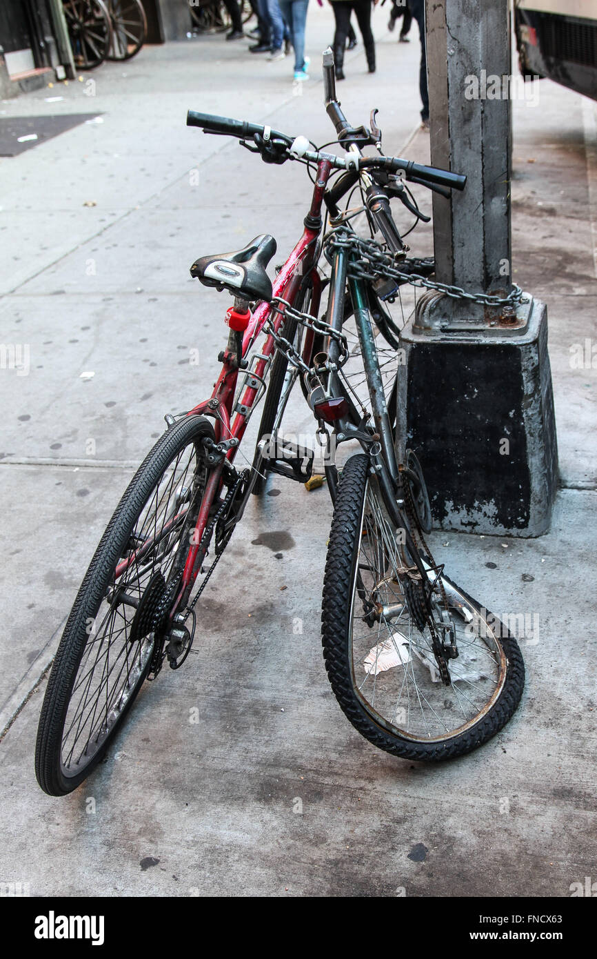Two wheel bike hi-res stock photography and images - Alamy