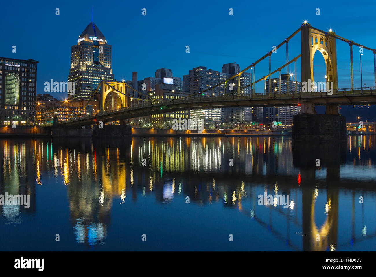 ROBERTO CLEMENTE BRIDGE DOWNTOWN SKYLINE ALLEGHENY RIVER PITTSBURGH ...