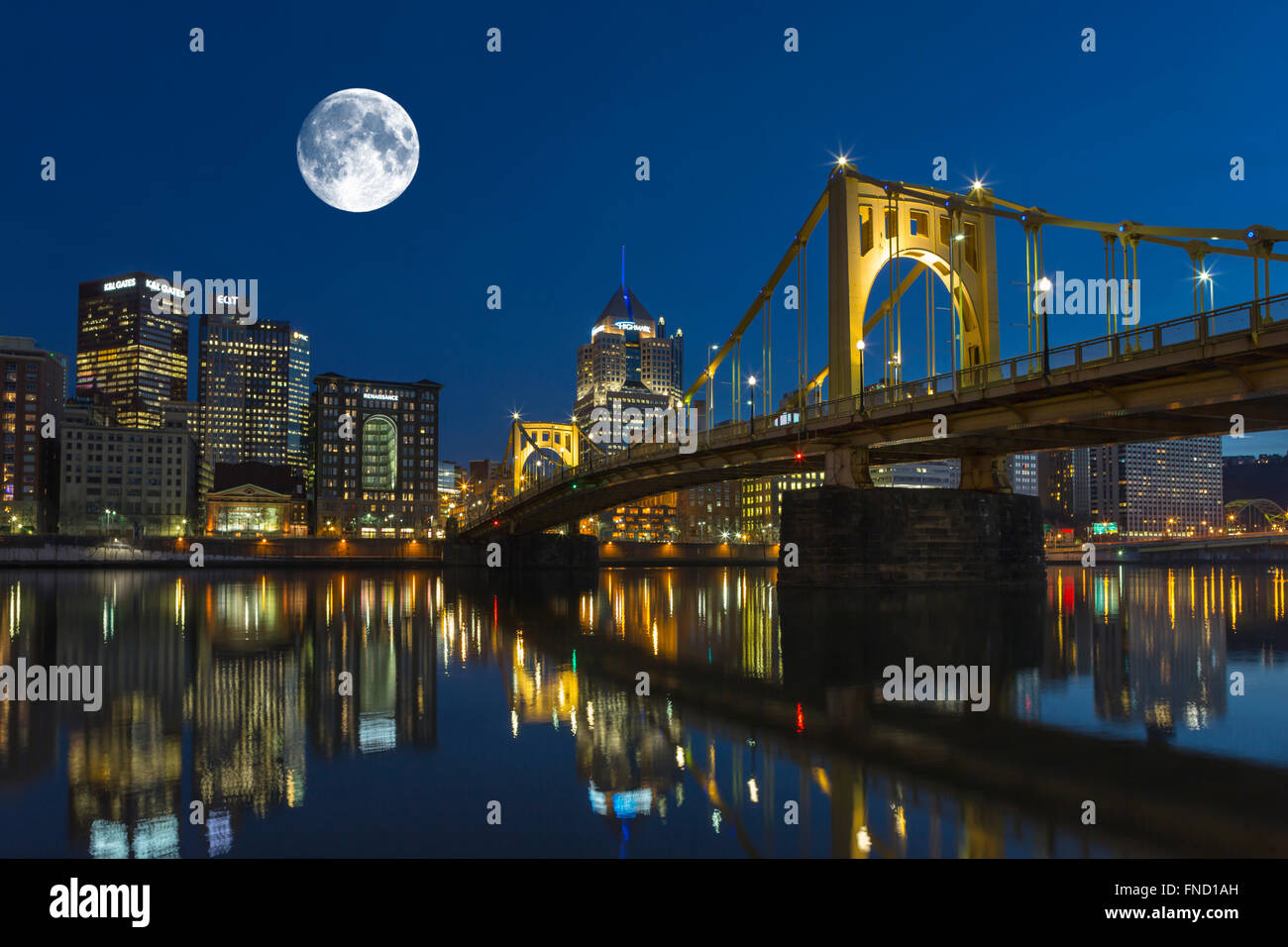 Roberto clemente bridge hi-res stock photography and images - Alamy