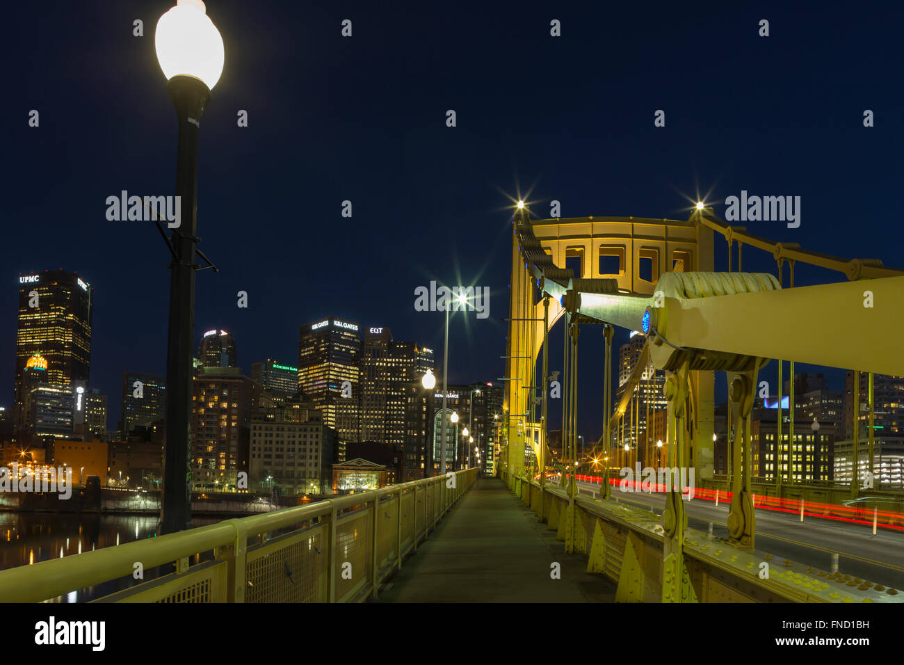 ROBERTO CLEMENTE BRIDGE DOWNTOWN SKYLINE ALLEGHENY RIVER PITTSBURGH ...