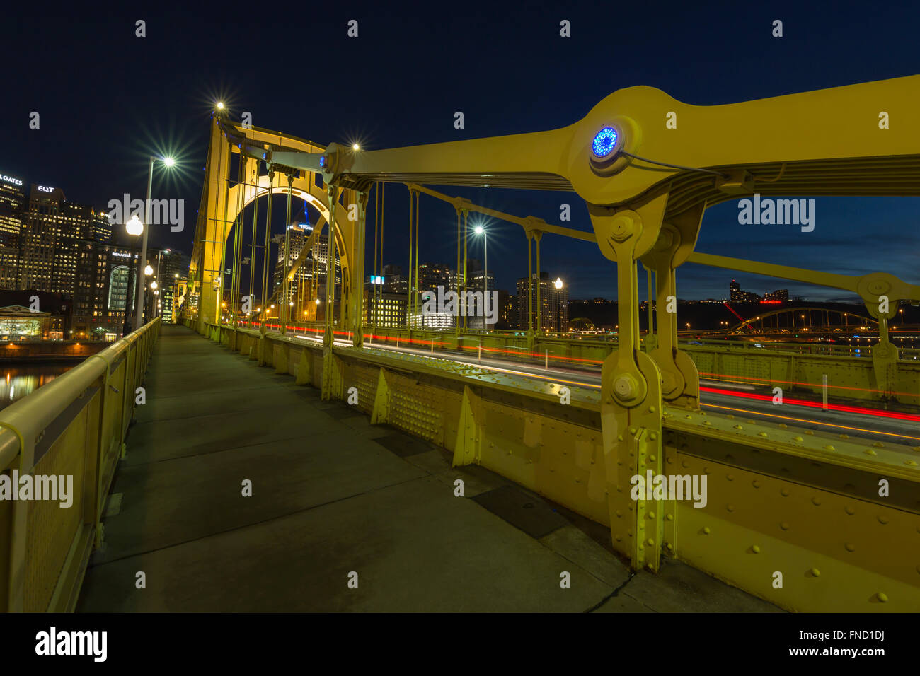 ROBERTO CLEMENTE BRIDGE DOWNTOWN SKYLINE ALLEGHENY RIVER PITTSBURGH ...