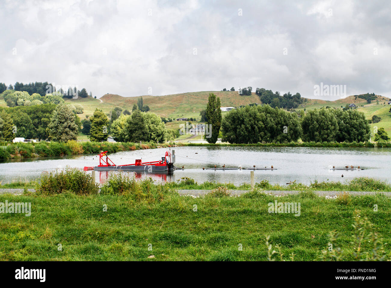 New zealand northern explorer train hi-res stock photography and images ...