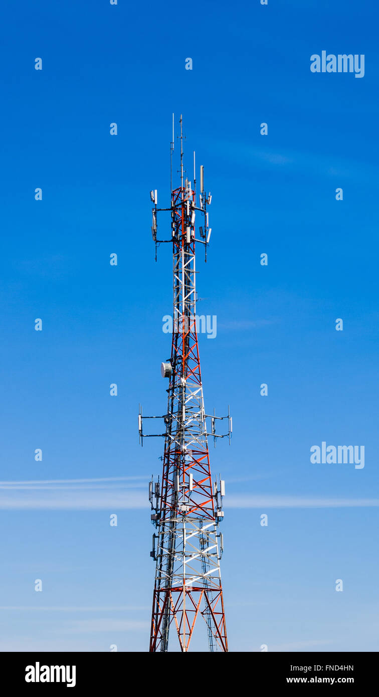 Red And White Radio Tower Stock Photos & Red And White Radio Tower Stock Images - Alamy