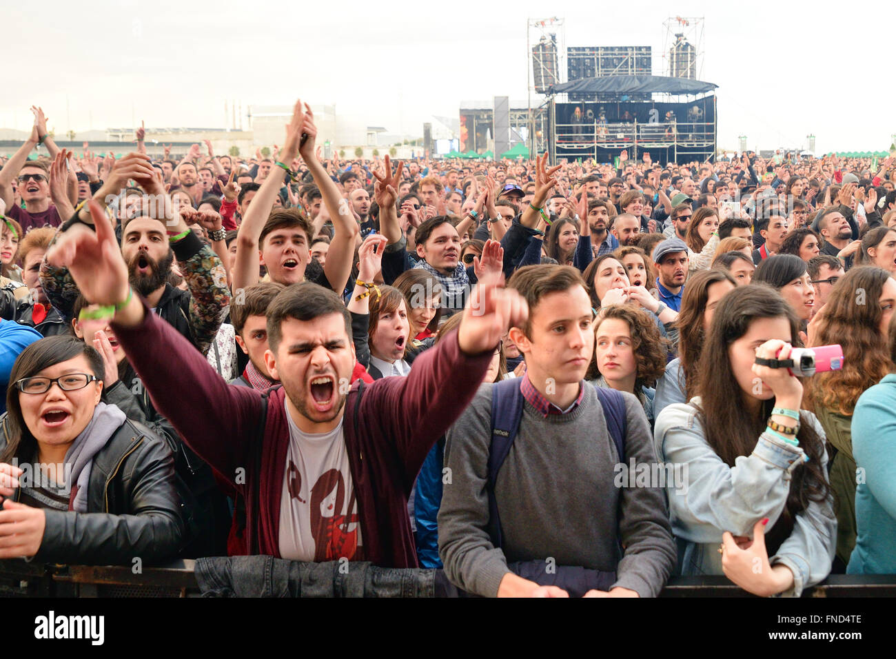 Concert scream crowd hi-res stock photography and images - Alamy