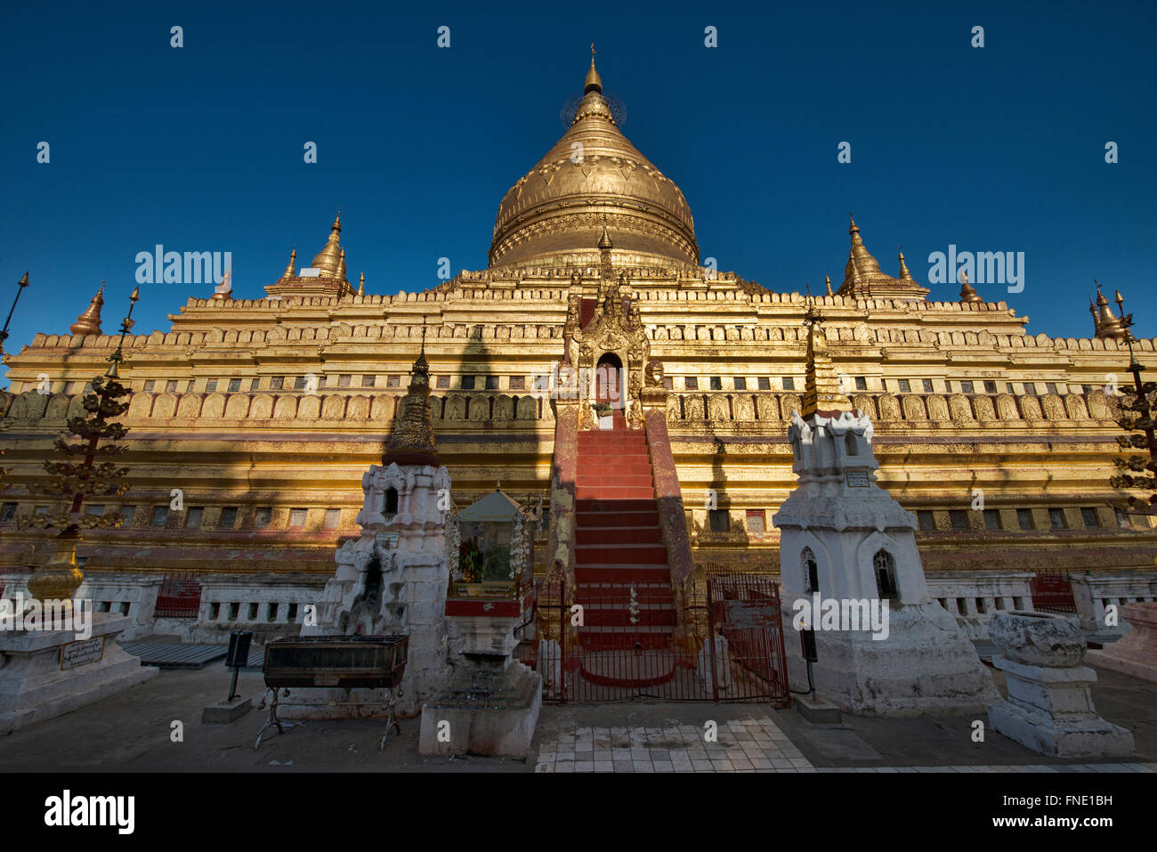 The ornate golden Shwezigon Pagoda, Bagan, Myanmar Stock Photo - Alamy