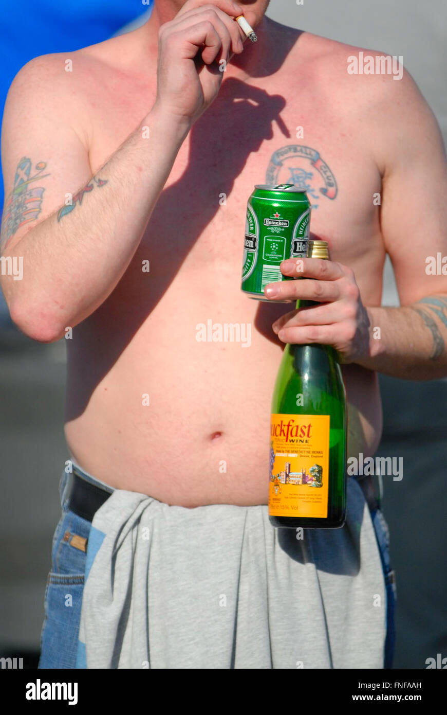 Beer belly smoking hi-res stock photography and images - Alamy