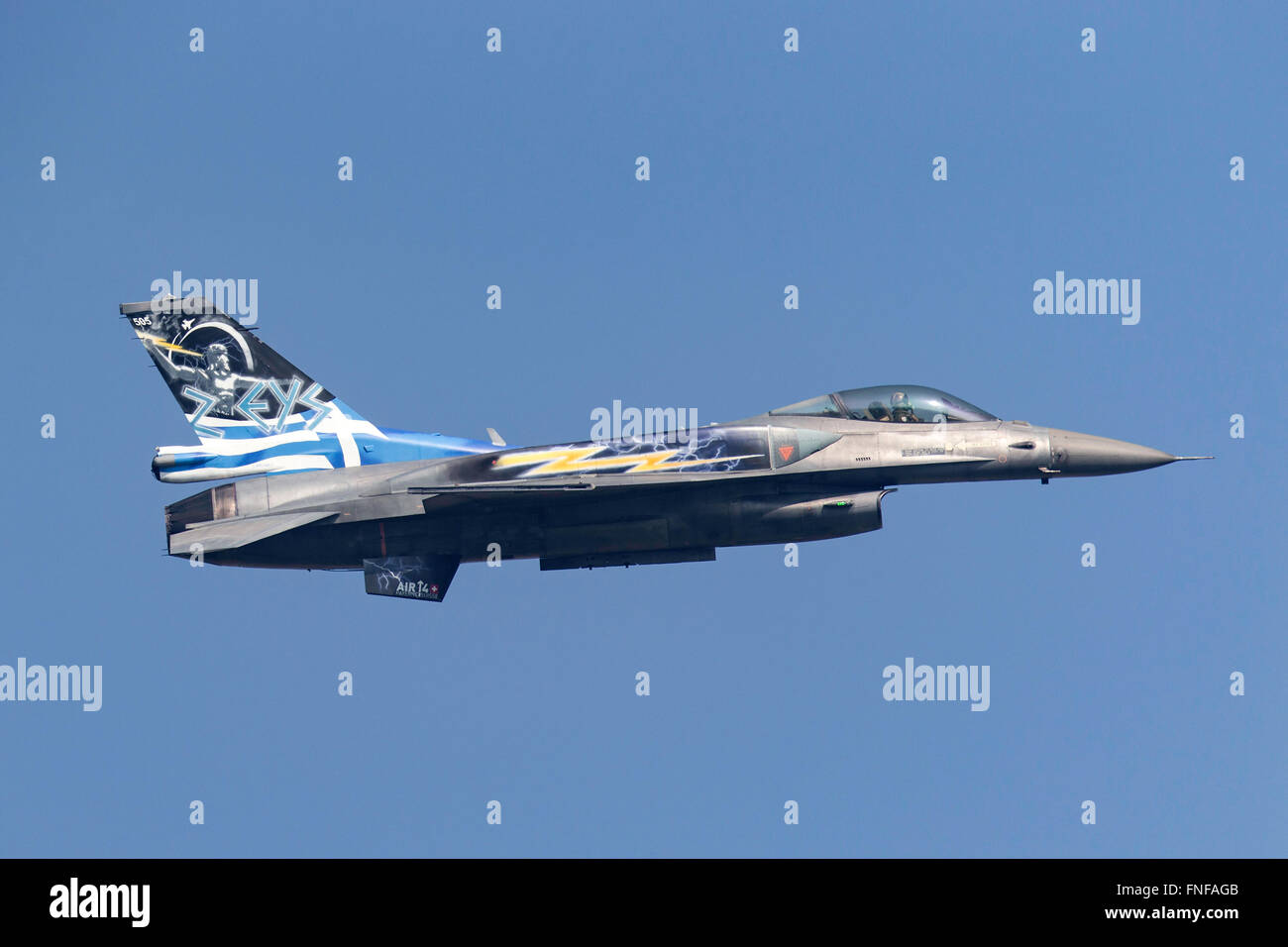 Lockheed martin f 16c fighting falcon hi-res stock photography and ...