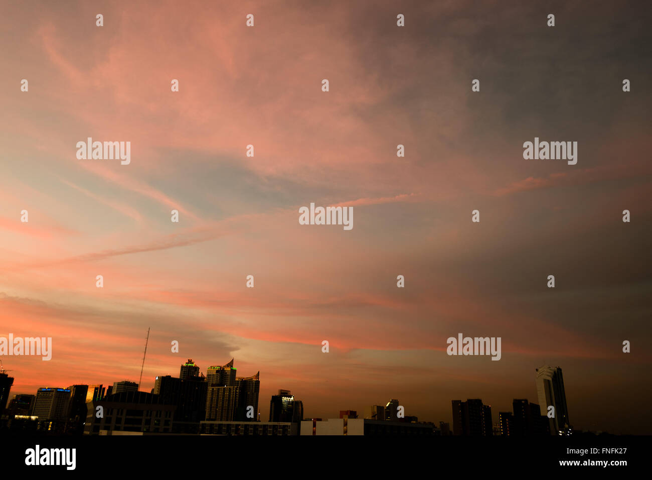 Twilight sky colors hi-res stock photography and images - Alamy