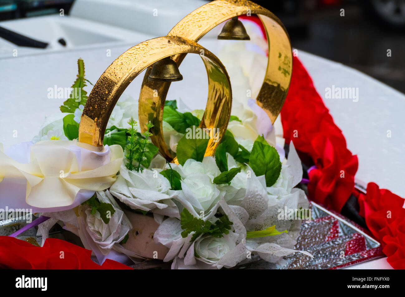 Love rings hi-res stock photography and images - Alamy