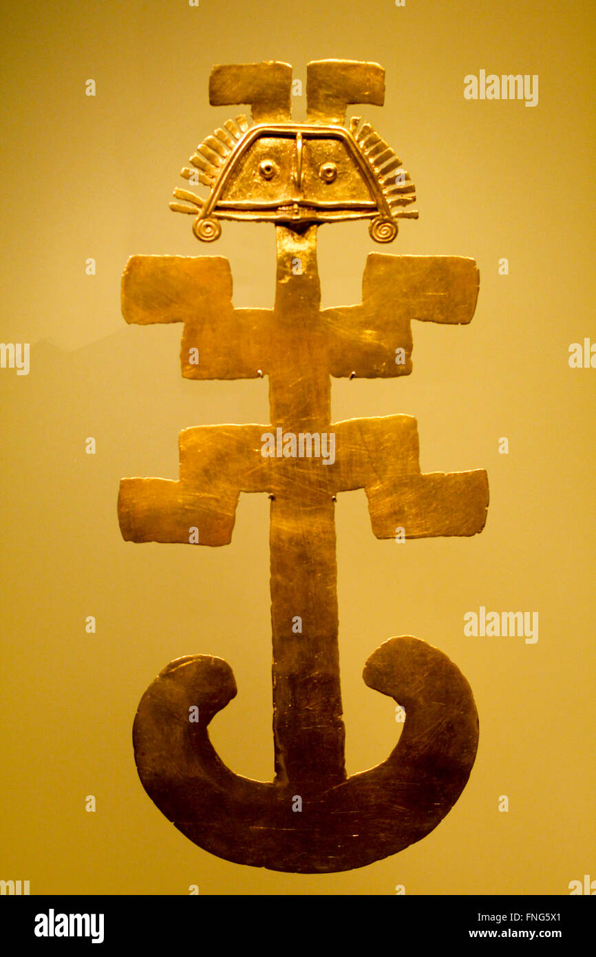 Pre Columbian Golden figure, Museo del Oro Pre-Columbian Gold Museum ...