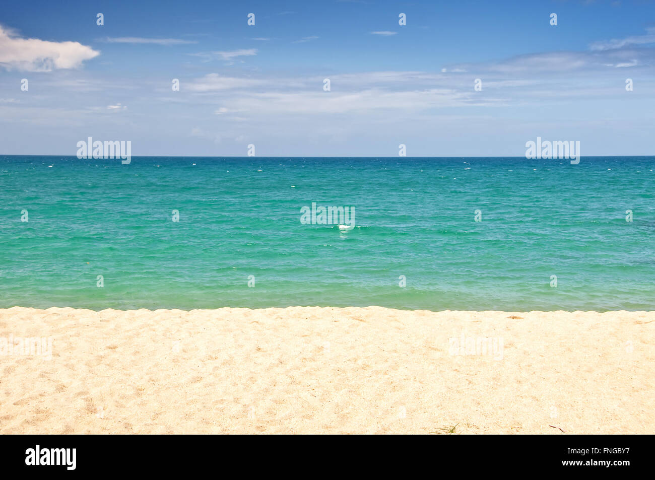 Beach, turquoise water and blue sky Stock Photo - Alamy