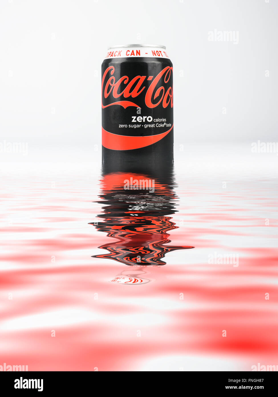 White coke can hi-res stock photography and images - Alamy