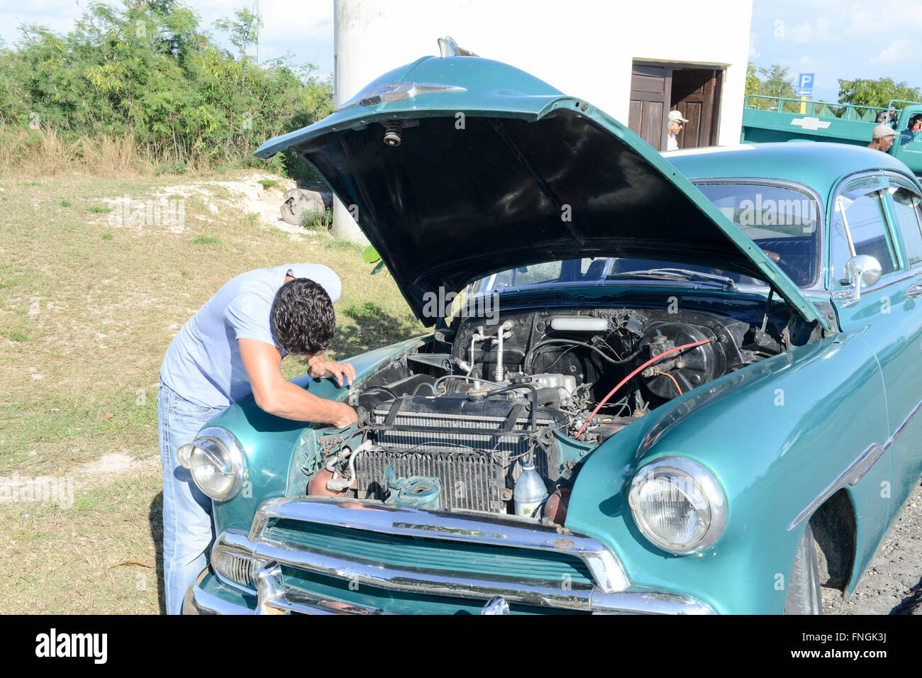 Repairing vintage car hi-res stock photography and images - Alamy