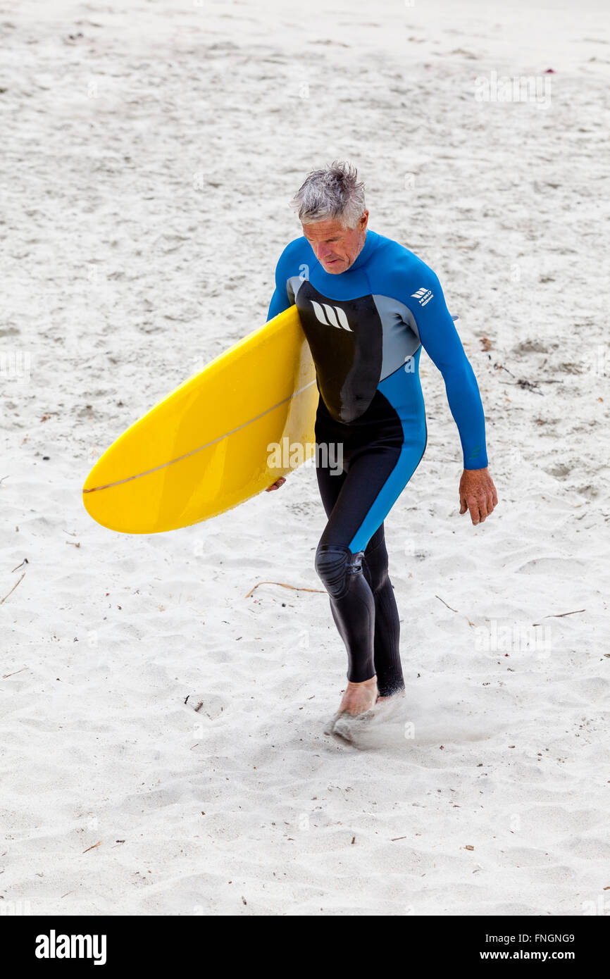 Elderly male surfers hi-res stock photography and images - Alamy