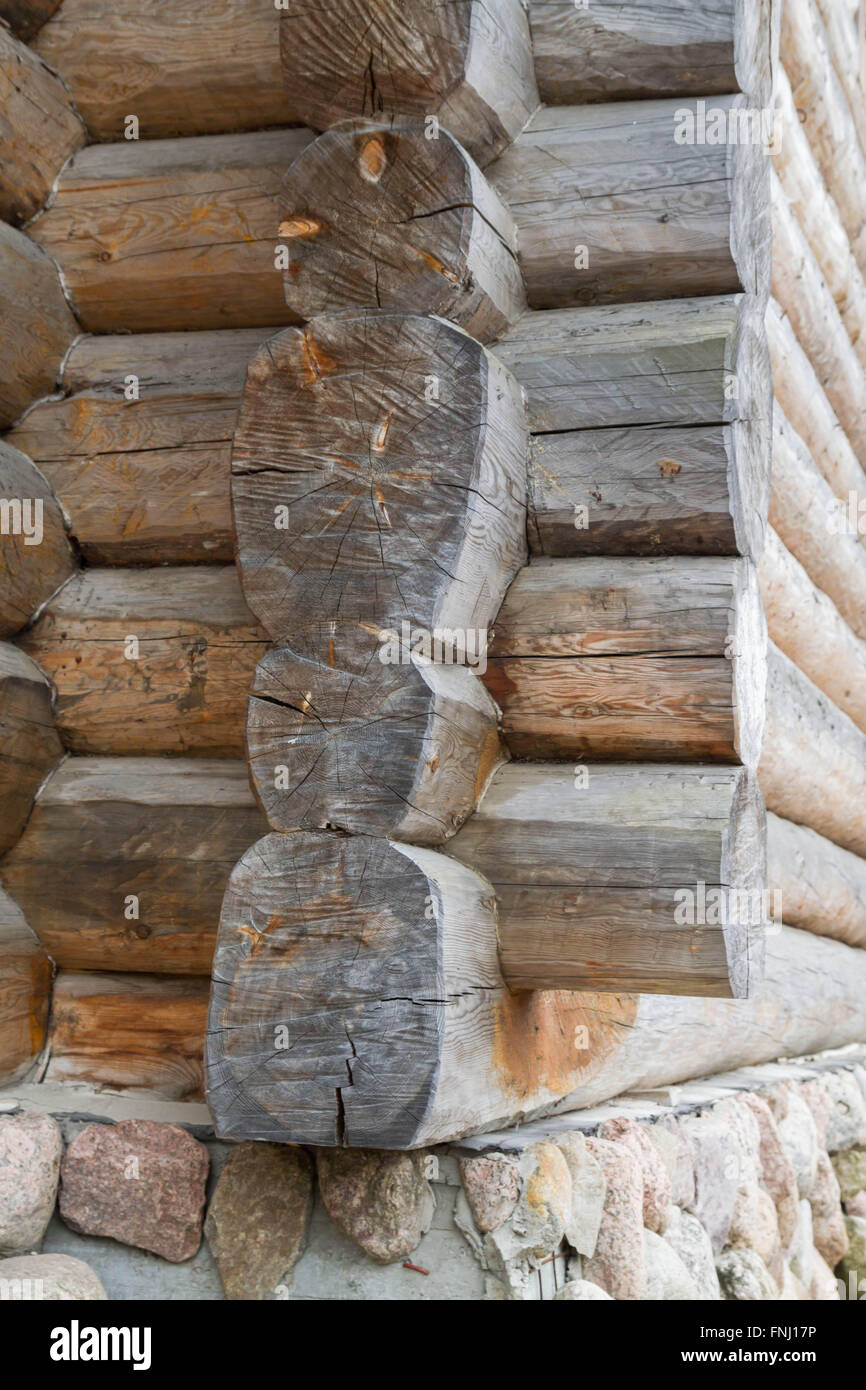 Wooden log wall Stock Photo - Alamy