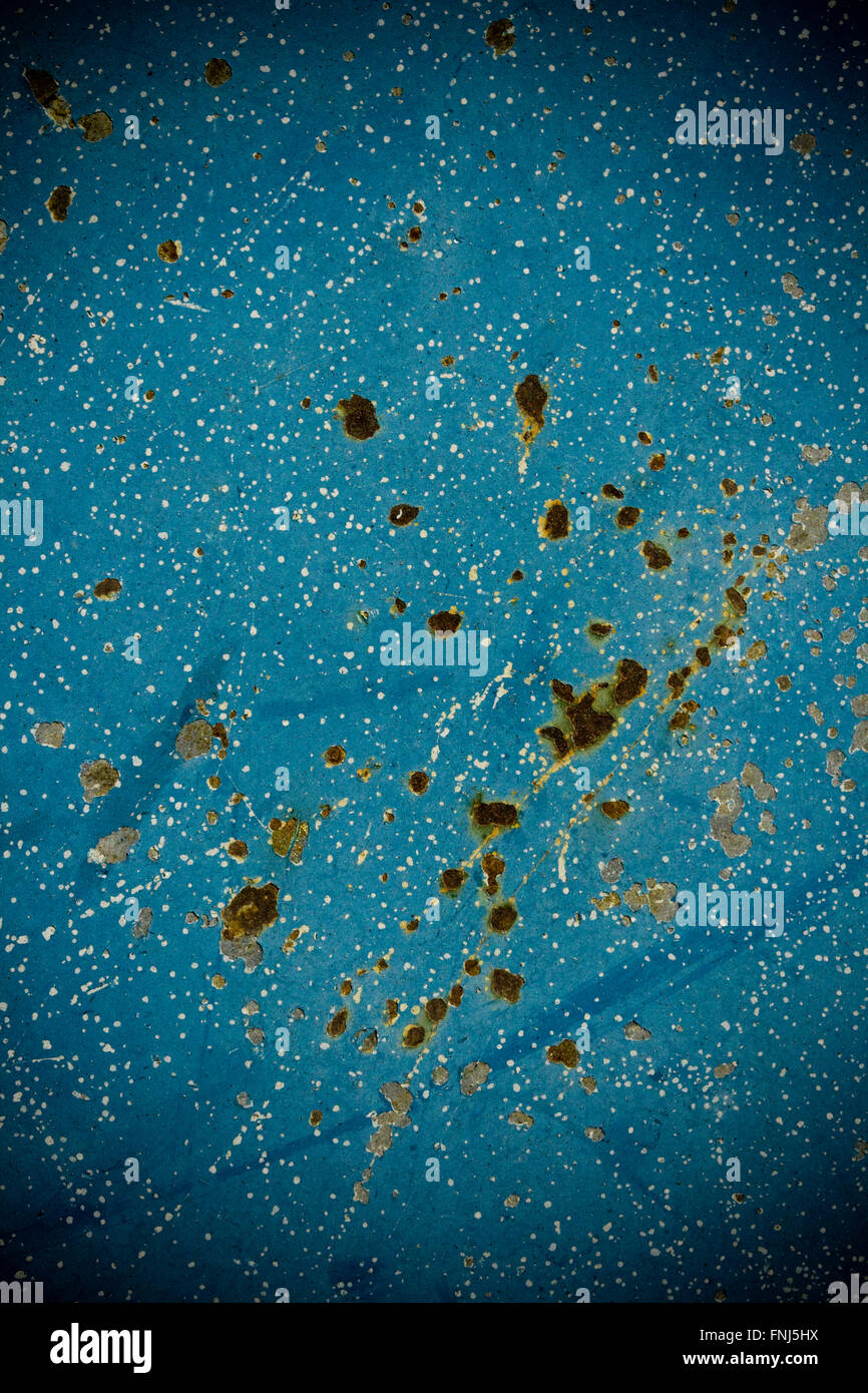 Blue dumpster hi-res stock photography and images - Alamy