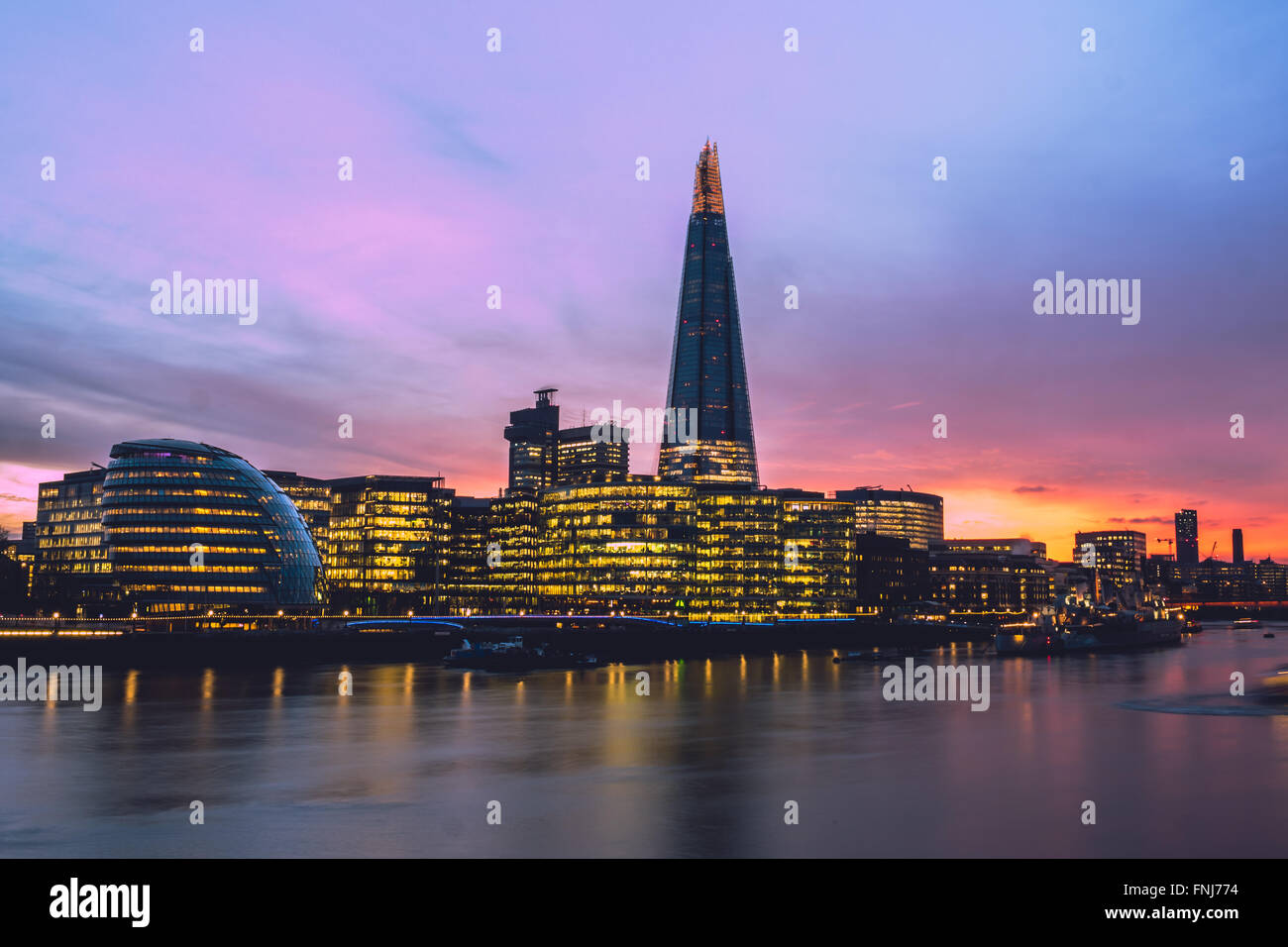 More london landscape architecture hi-res stock photography and images ...