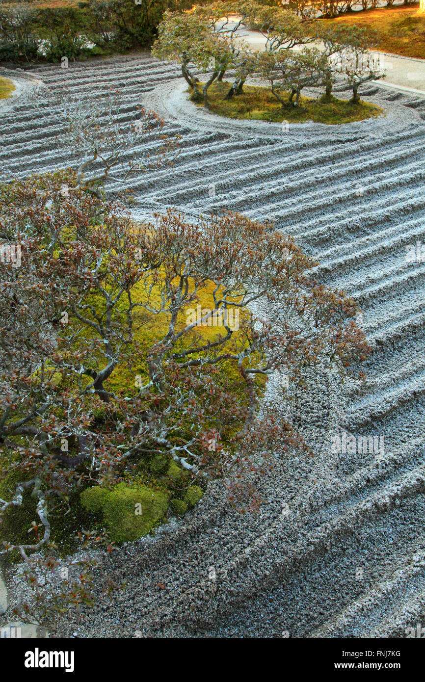 Silver pavilion temple hi-res stock photography and images - Alamy