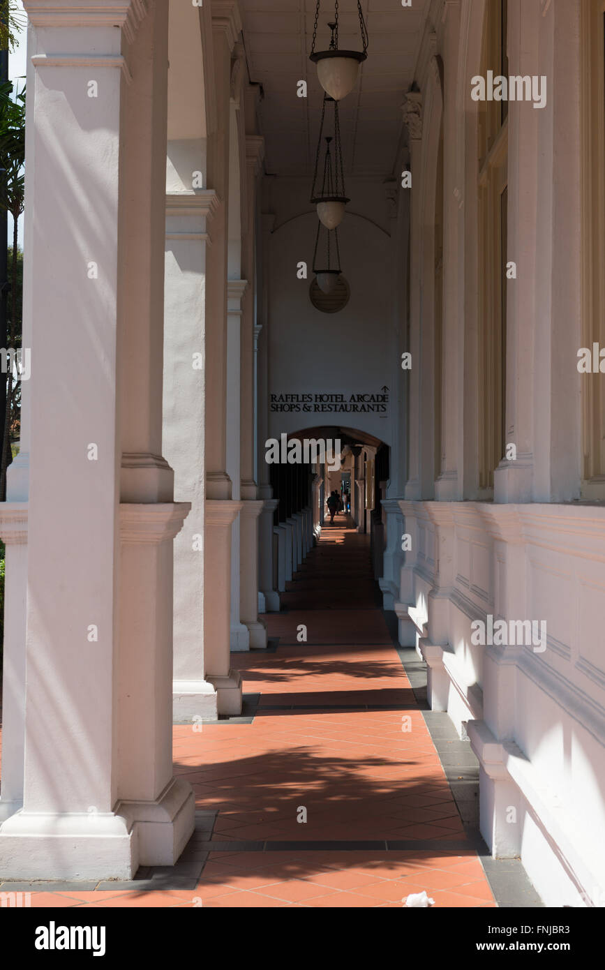 Raffles hotel arcade shops and restaurants, Singapore Stock Photo - Alamy