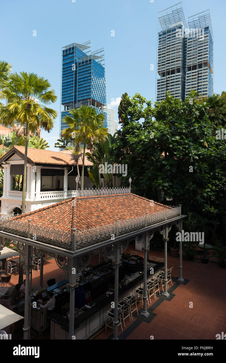 Raffles hotel outdoor terrace courtyard hi-res stock photography and ...