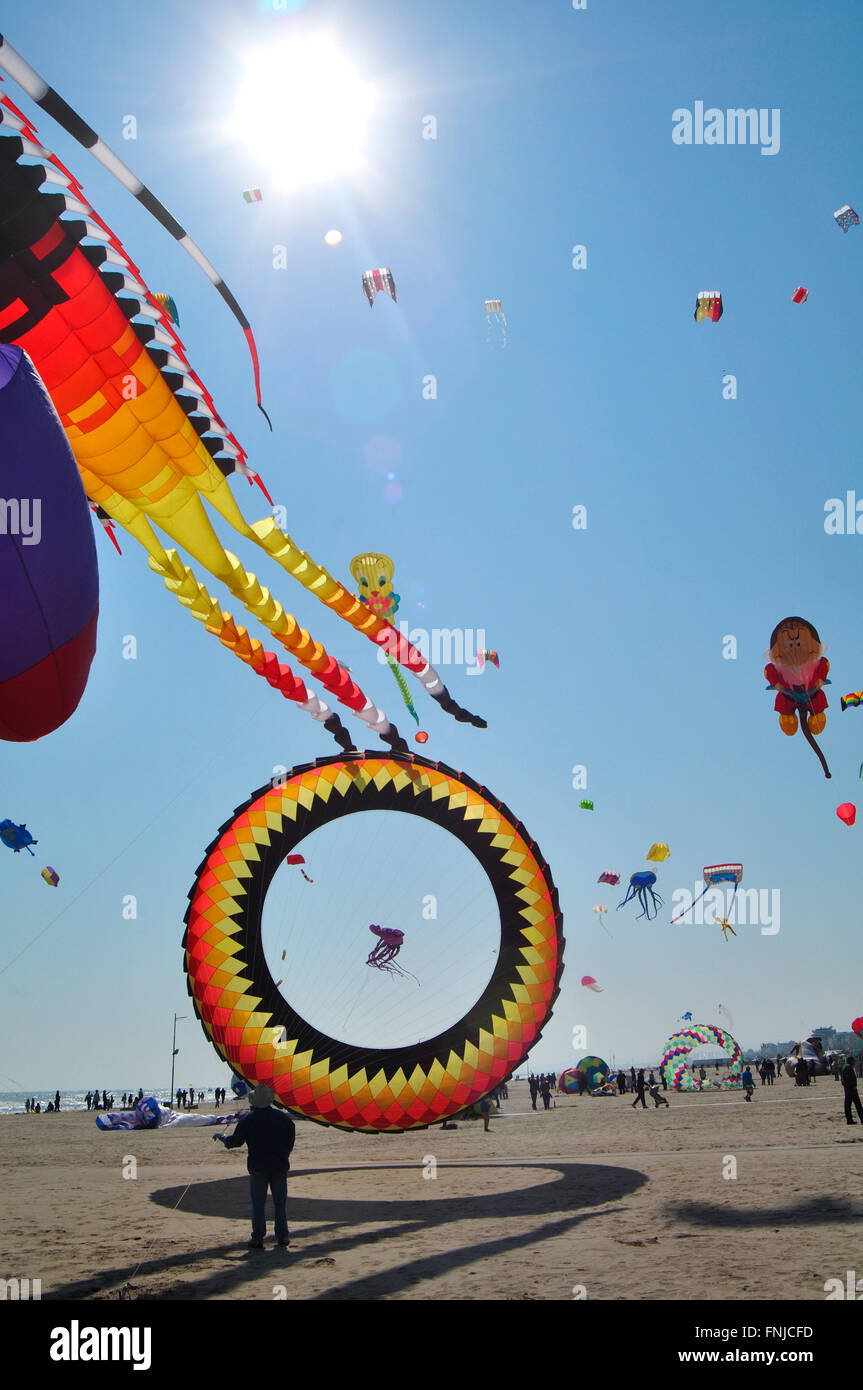 Italy, Emilia Romagna, Rimini, International Kite Festival, Kites ...