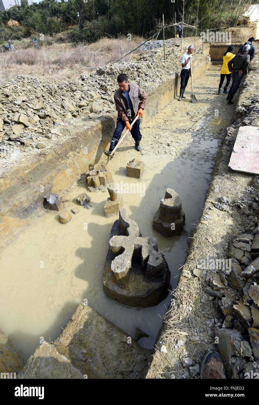 Dikes in china hi-res stock photography and images - Alamy