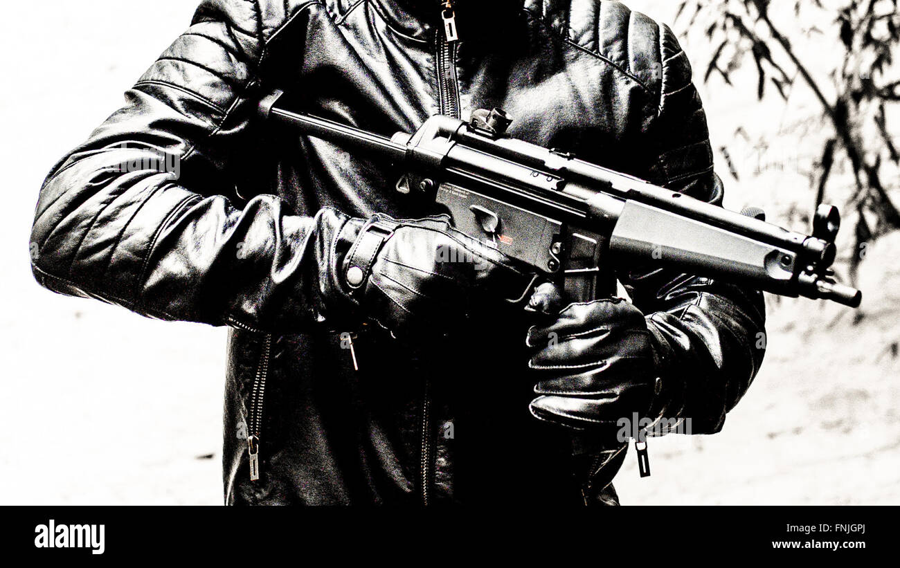 Mp5 hi-res stock photography and images - Alamy