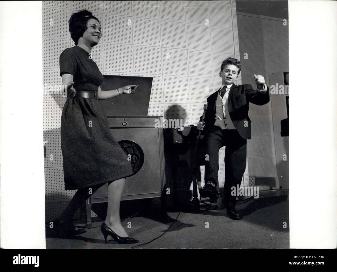 1964 - The Treatment: Stanley Kahn goes through the pop mill with Mrs ...