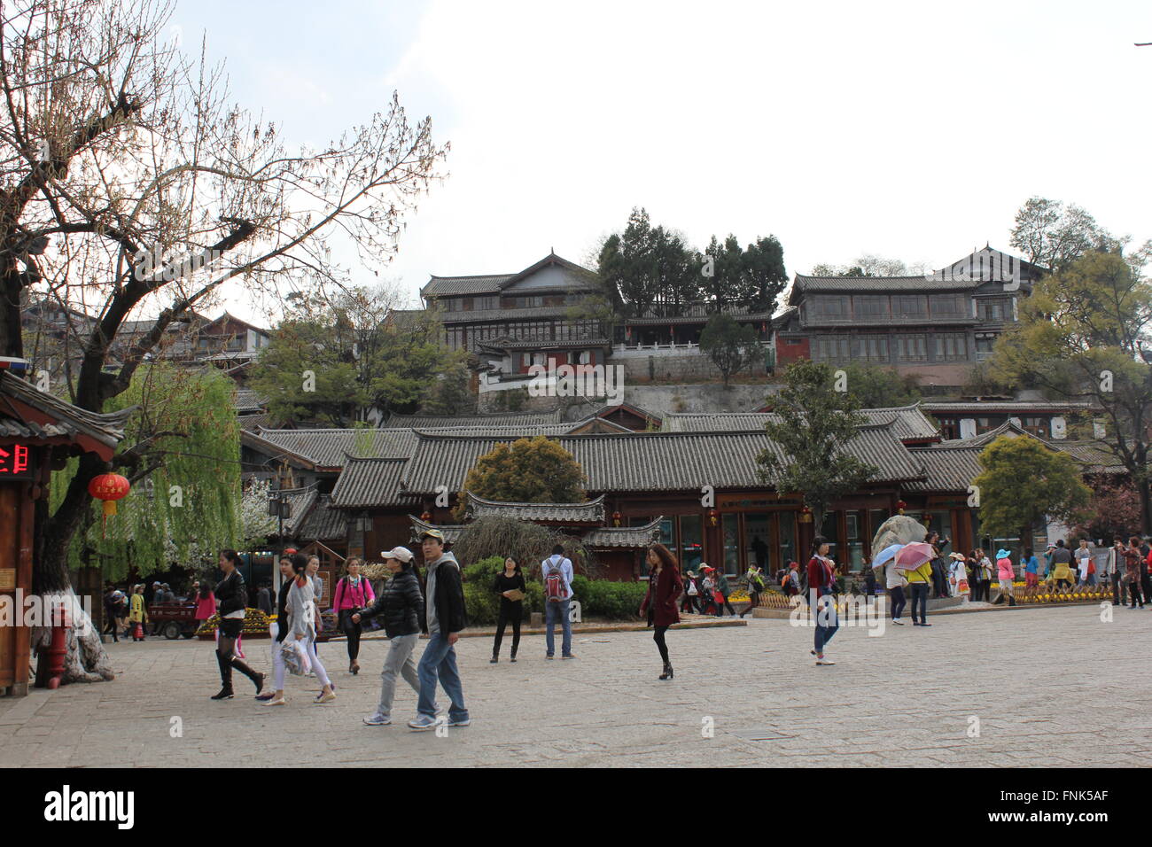 People in Lijiang Stock Photo - Alamy