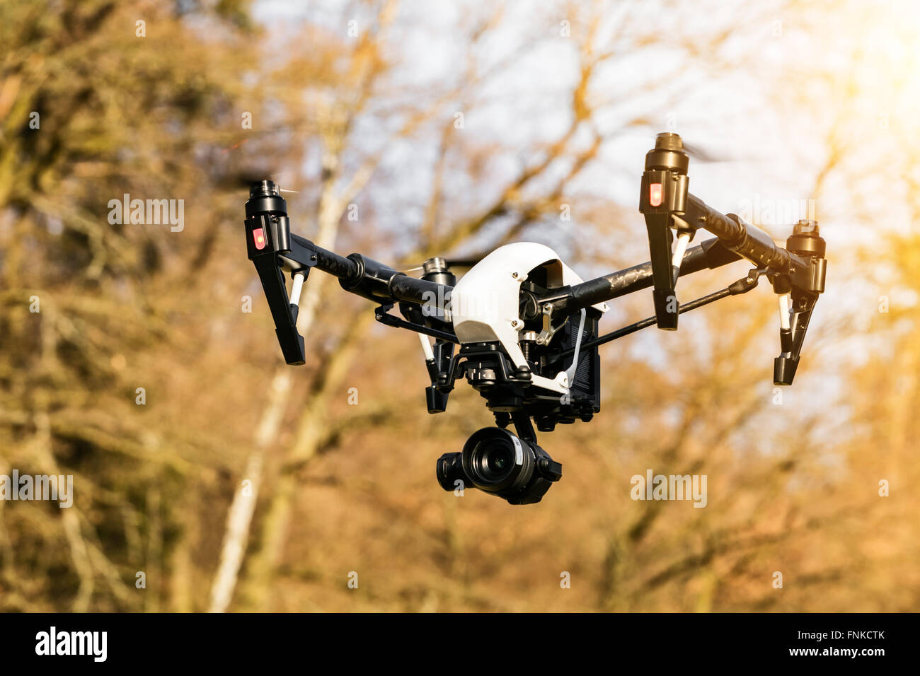 Drone forest flying hi-res stock photography and images - Alamy