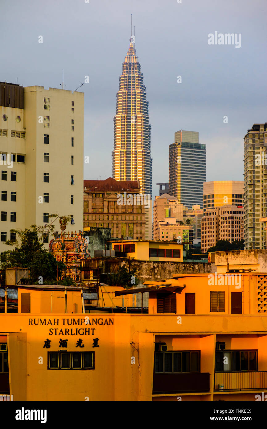Petronas Twin Towers, the Kuala Lumpur most prominent landmark. They ...