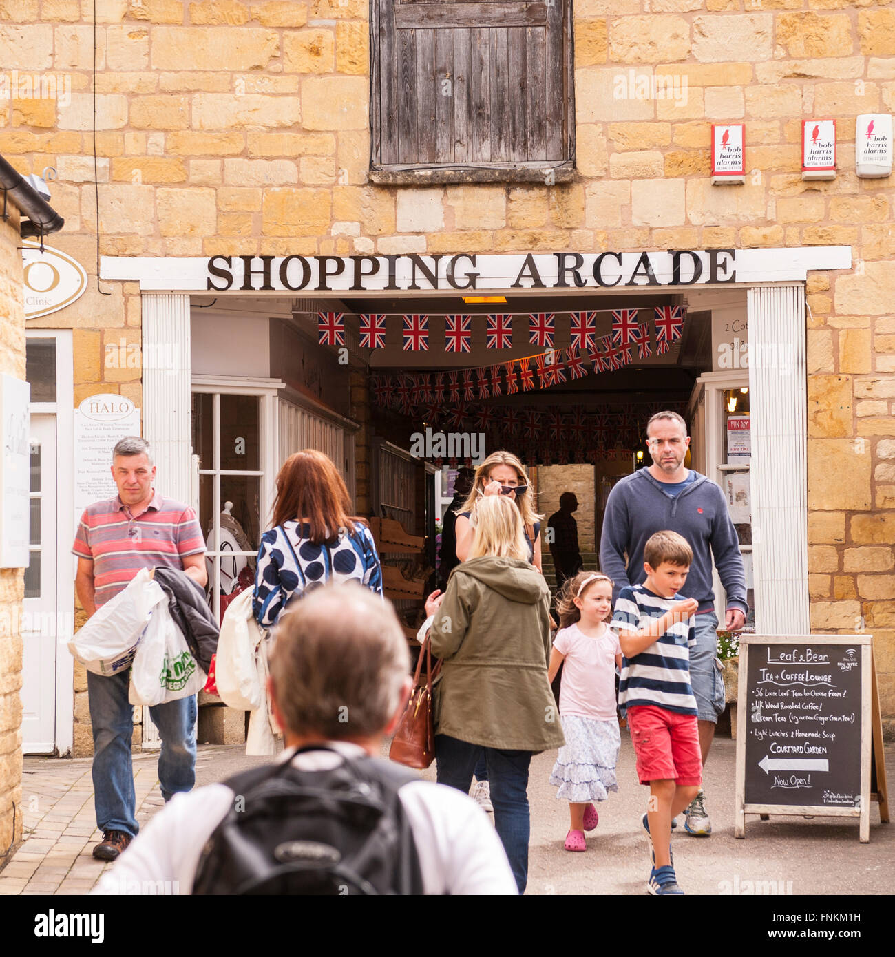 Broadway shopping arcade hi-res stock photography and images - Alamy