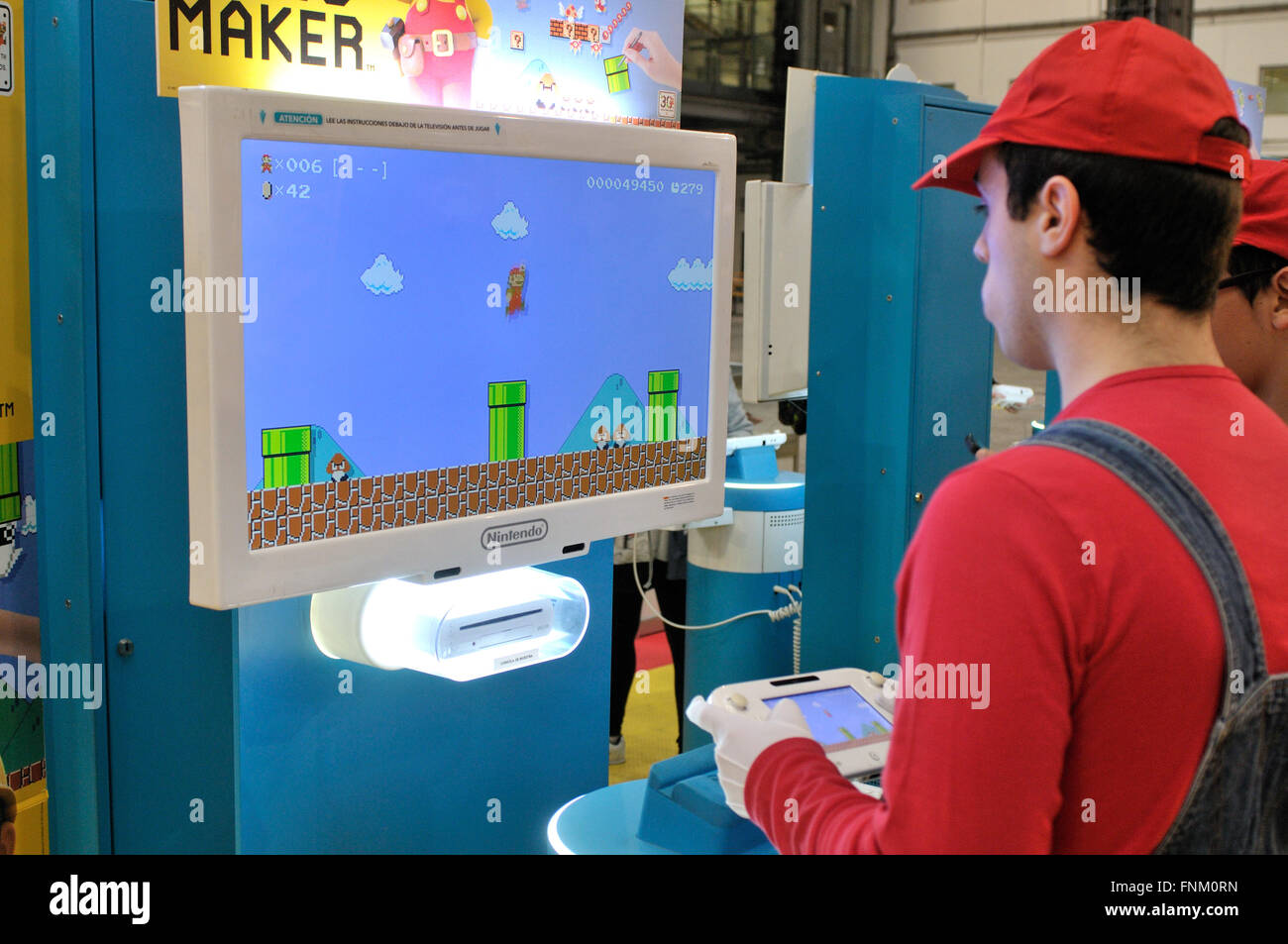 Super mario bros costume hi-res stock photography and images - Alamy