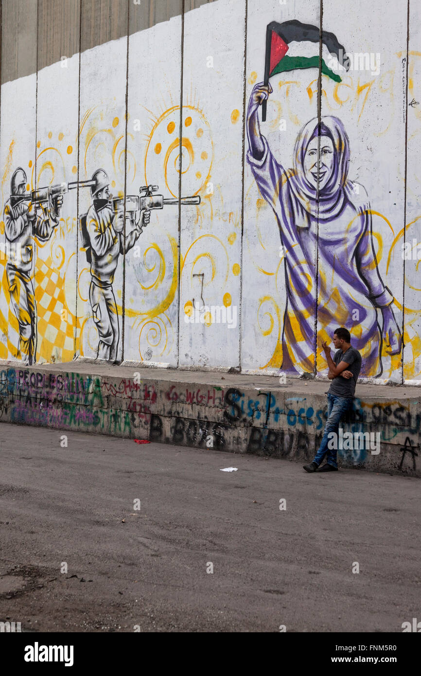 Palestine flag graffiti hi-res stock photography and images - Alamy