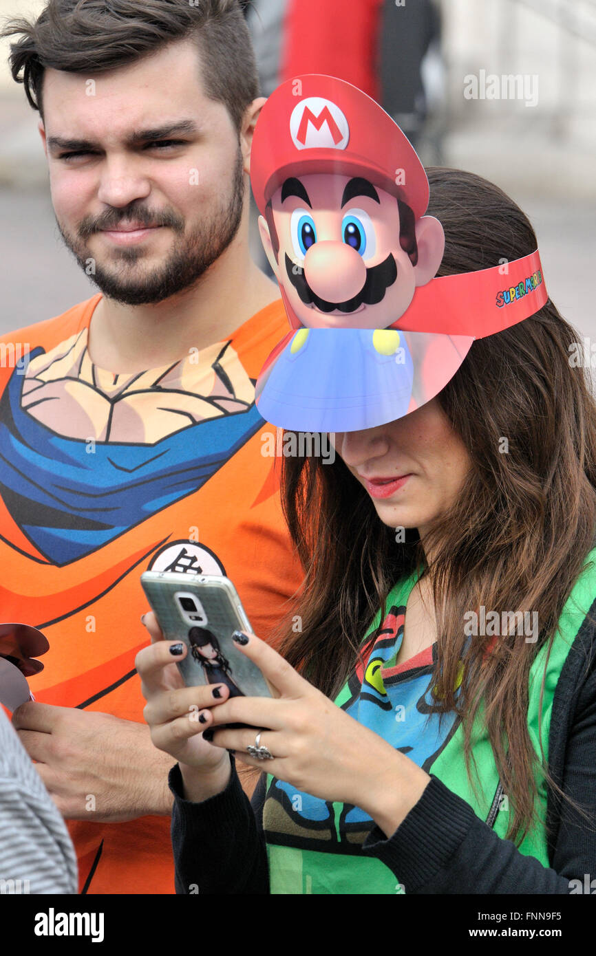 Super mario bros costume hi-res stock photography and images - Alamy