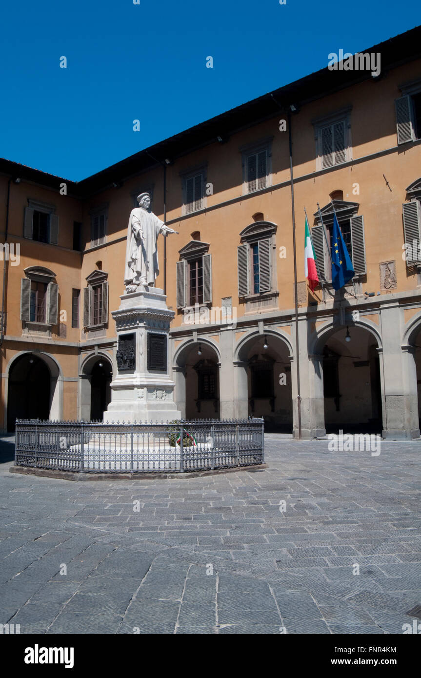 Statue francesco di marco datini hi-res stock photography and images ...