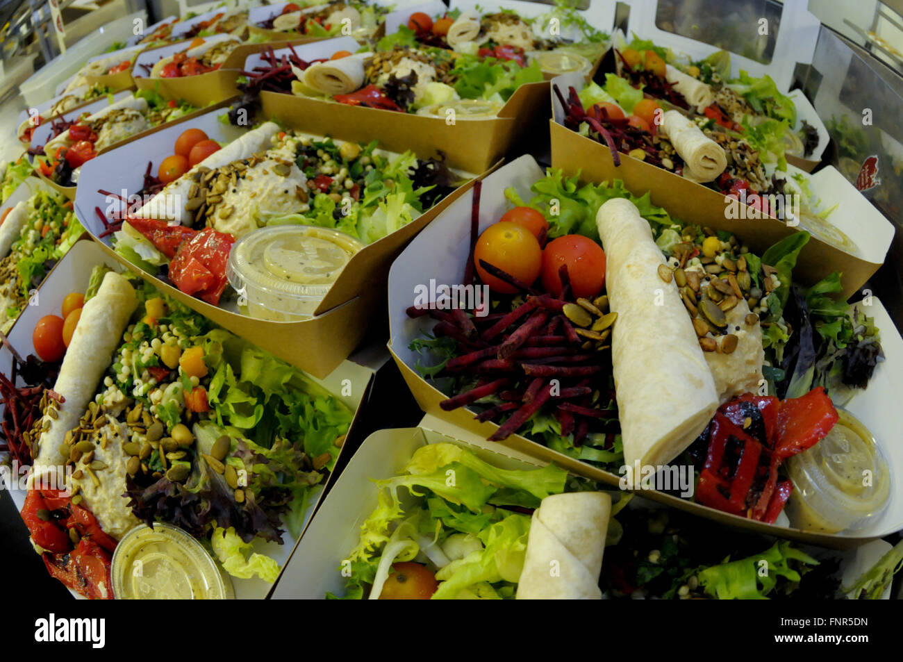 Pret a Manger salads being prepared for customers Stock Photo - Alamy