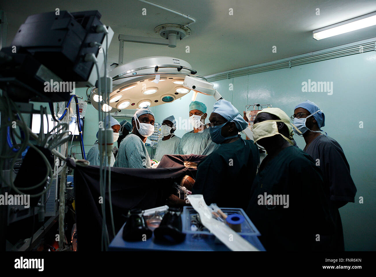 Operation medical students hi-res stock photography and images - Alamy