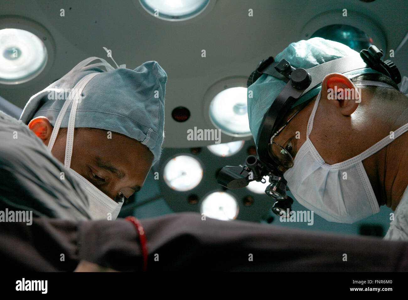 Heart surgeon hi-res stock photography and images - Alamy