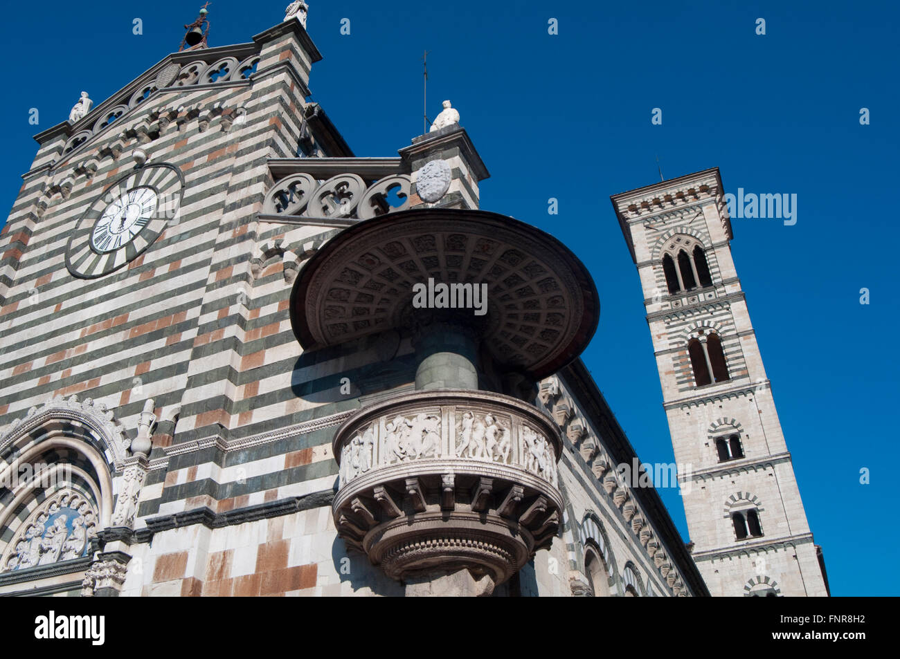 Italy, Tuscany, Prato, Piazza del Duomo, Cathedral of S. Stefano Stock ...
