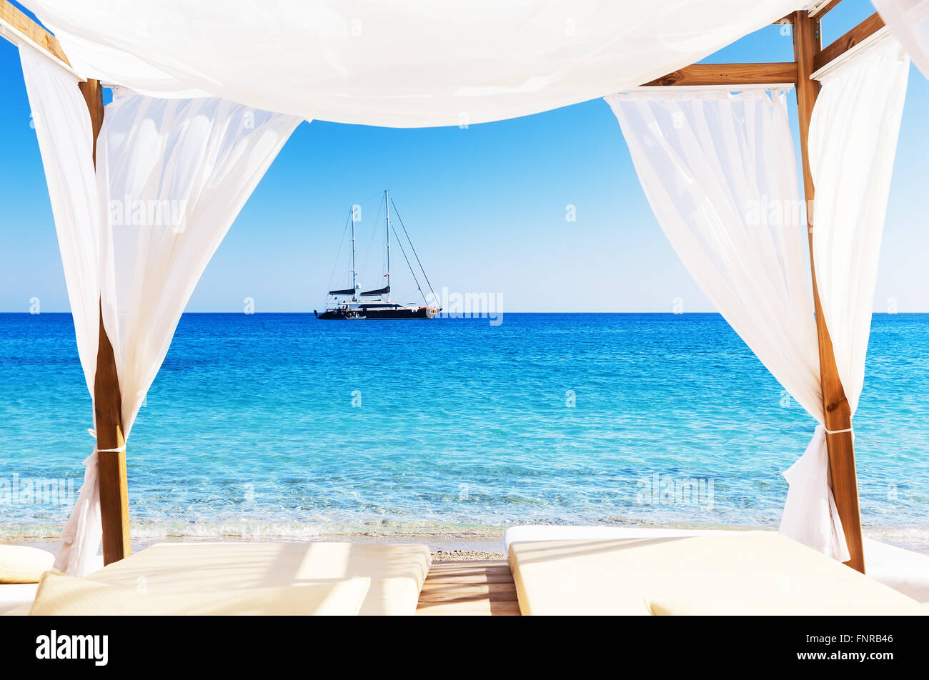 Beach bed hi-res stock photography and images - Alamy
