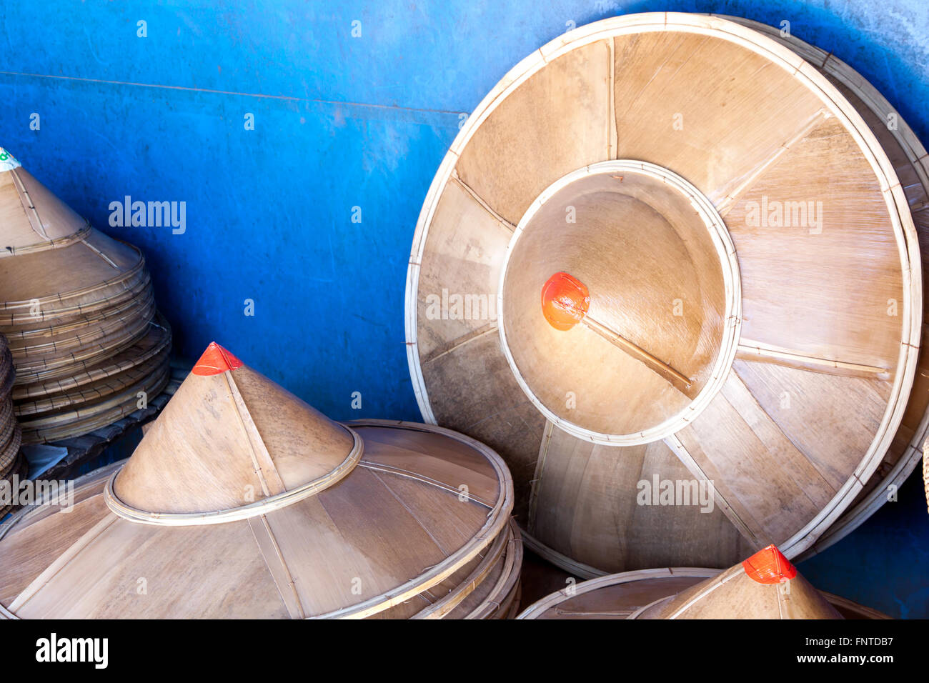 Palm crafts hi-res stock photography and images - Alamy