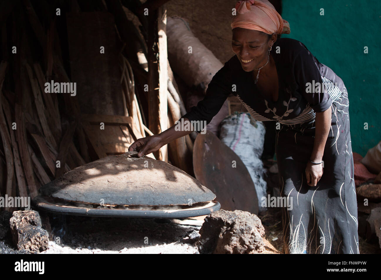 Injera ethiopia hi-res stock photography and images - Alamy