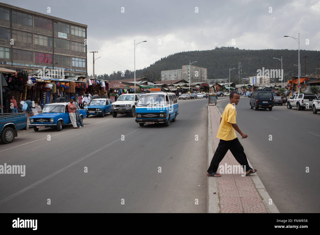 A street scene in in Addis Ababa, Ethiopia Stock Photo - Alamy