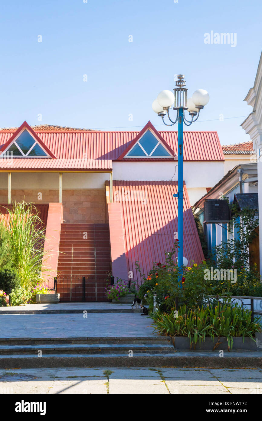 Typical house in the street of the city of Evpatoria in Crimea Stock ...